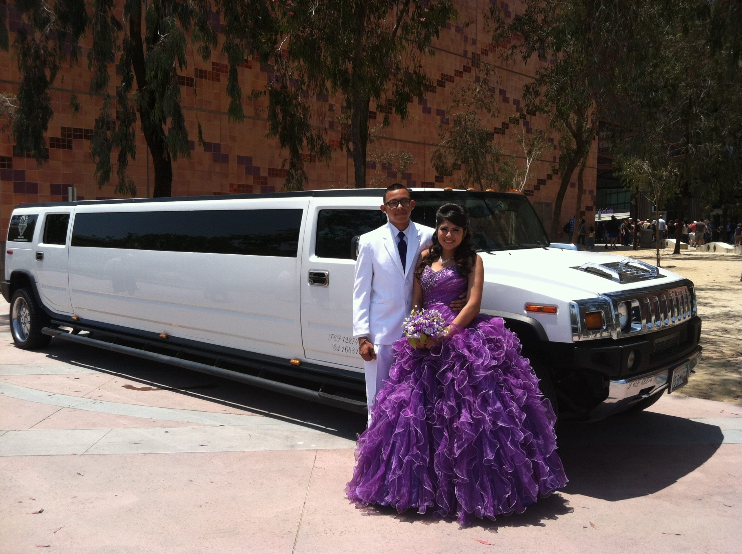 Quinceañera Limo Service - Los Angeles | Five Diamonds Limo